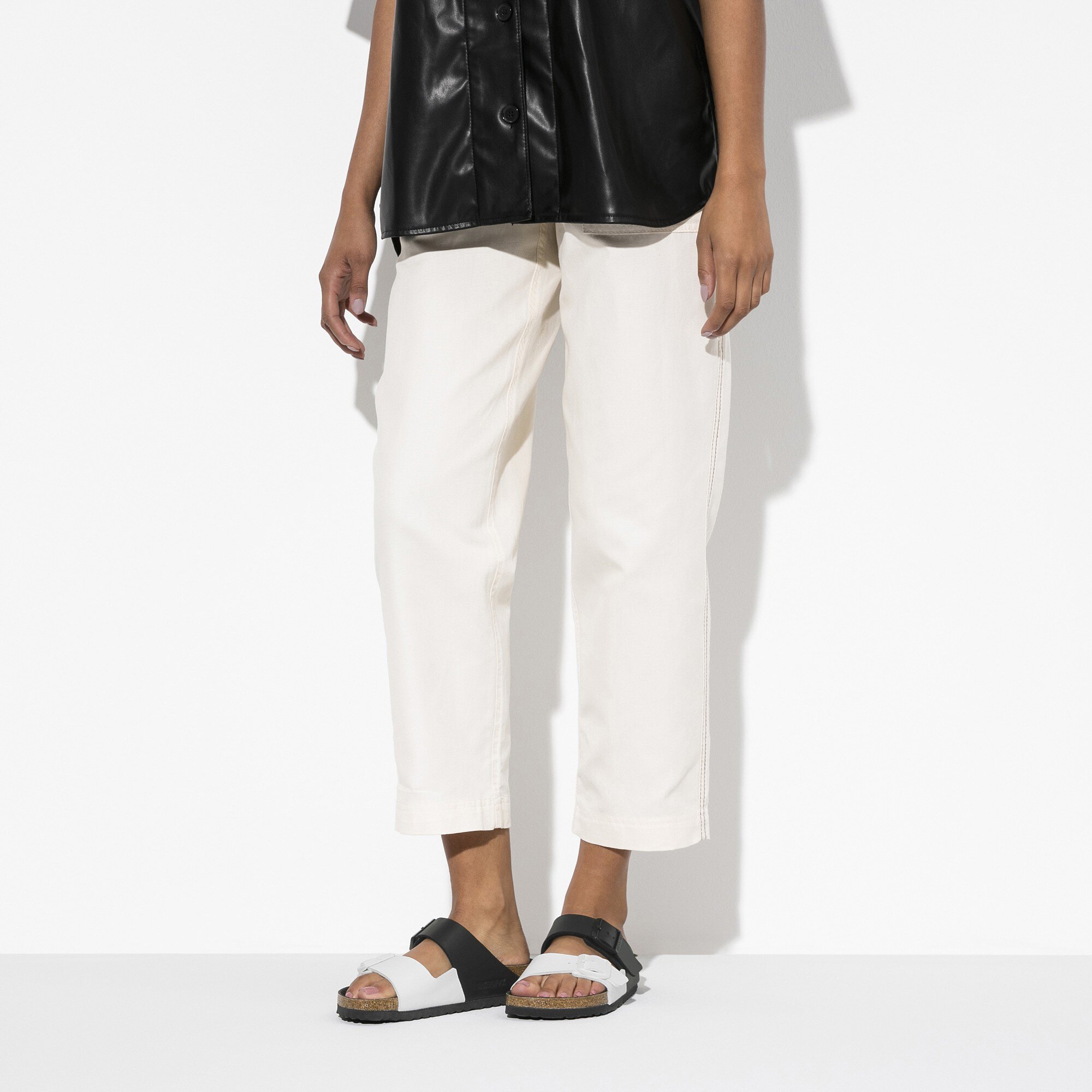 Arizona Split Birko-Flor Black/White | BIRKENSTOCK