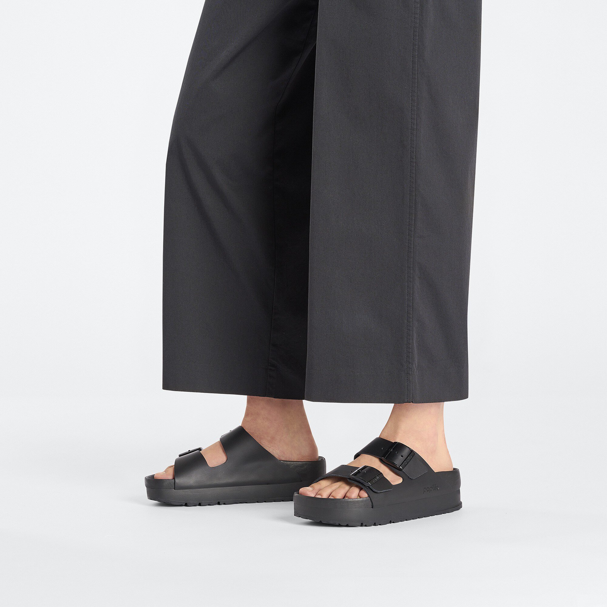 Arizona Flex Platform Leather Black | BIRKENSTOCK