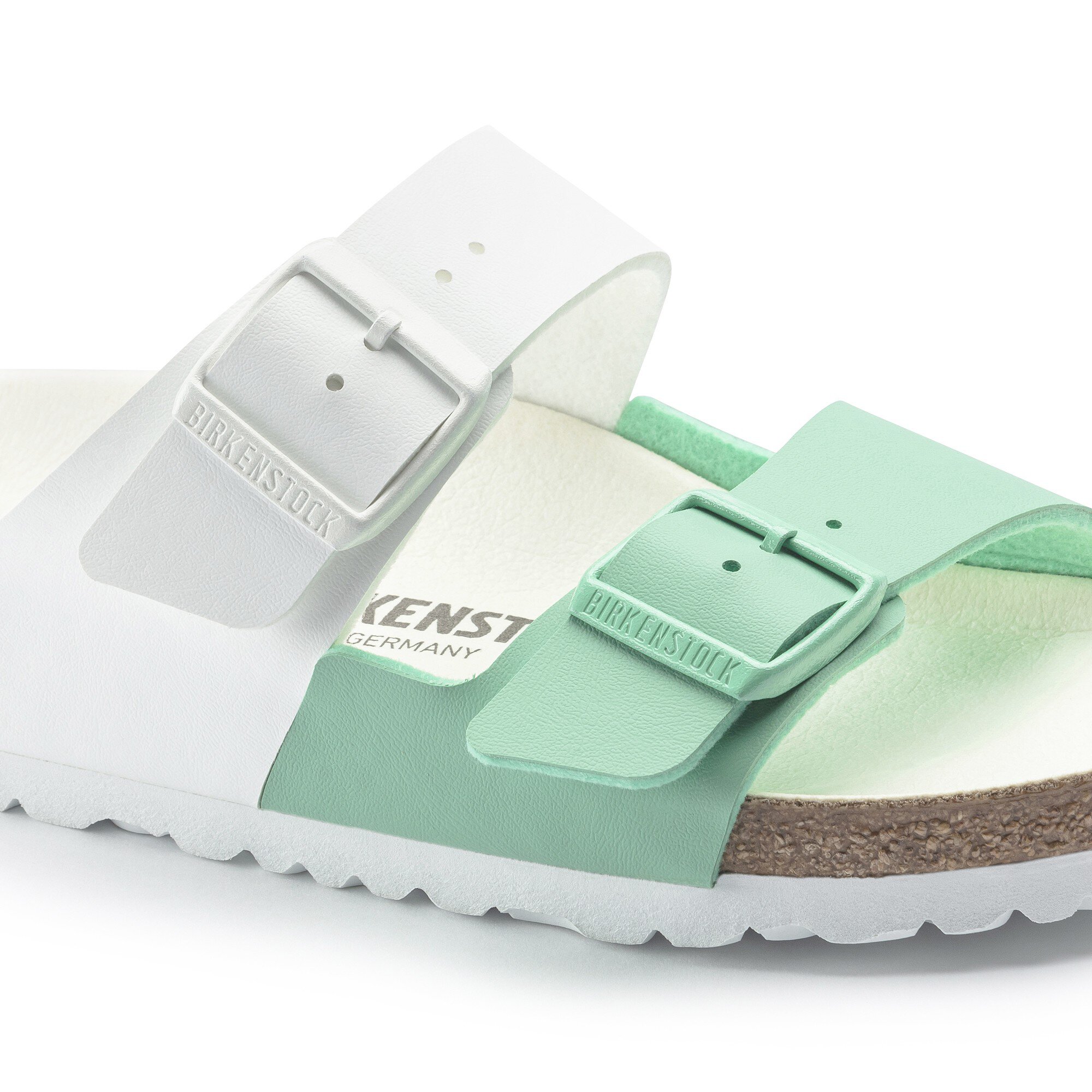 Arizona Essentials EVA Bold Jade, 52% OFF