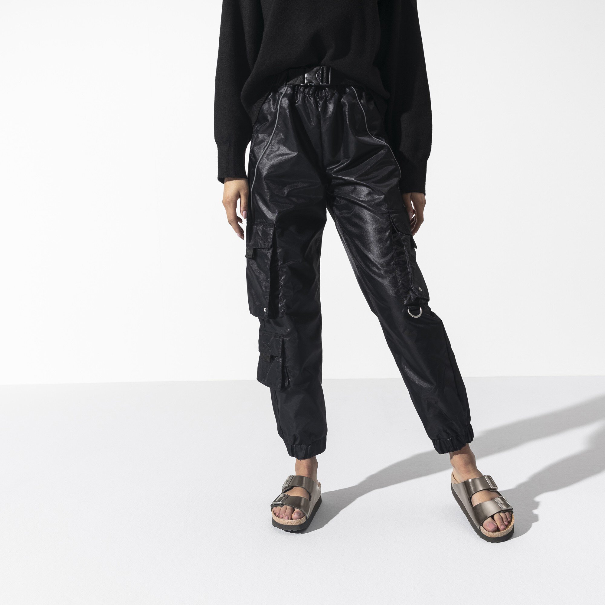 Arizona Platform Leather Metallic Anthracite | BIRKENSTOCK